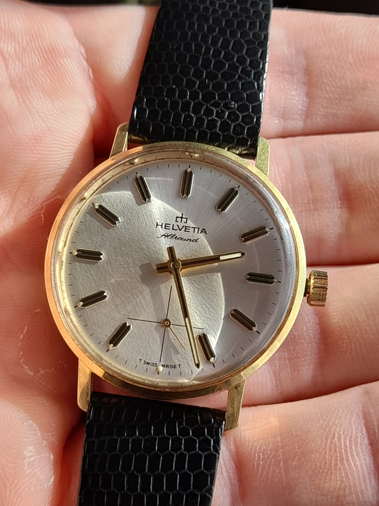 Muski rucni sat VOJNI STIL, NOV U KUTIJI! quartz - Ručni Satovi - OLX.ba