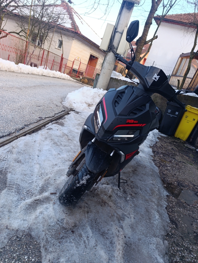 Keeway Matrix 50cc 2025 - Motocikli - OLX.ba