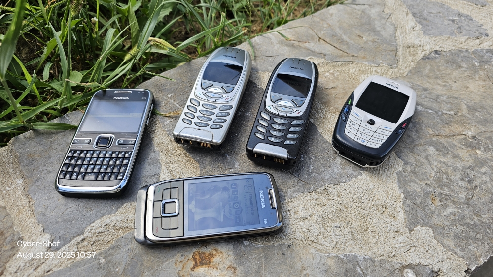 Nokia E72 top stanje - Mobiteli - OLX.ba