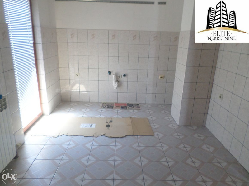 Svrakino , trospratna kuca na prodaju! - Kuće - OLX.ba