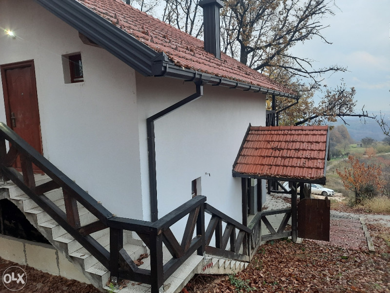 Vikendica sa 29.000m2 vocnjaka na prelijepoj lokaciji - Vikendice - OLX.ba