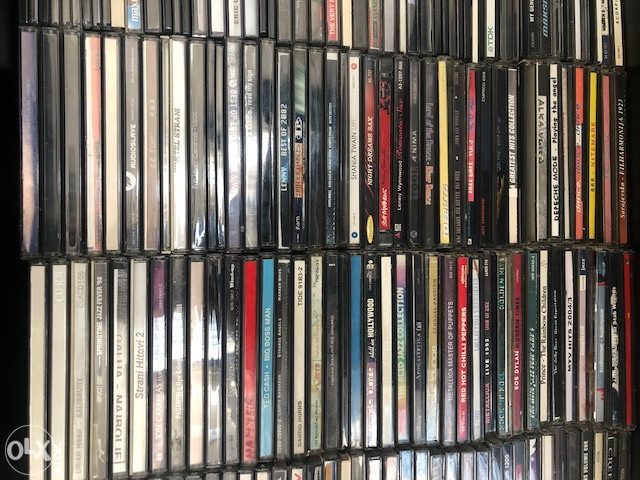 560 CD lot - Muzika i spotovi - OLX.ba