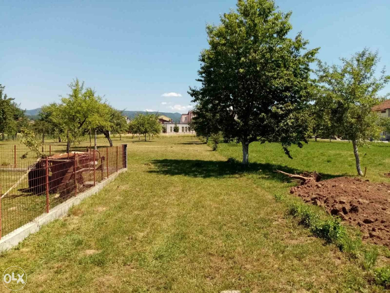Prodajem zemljište 1 dunum Bijelo Polje - Lukavica - Zemljišta - OLX.ba