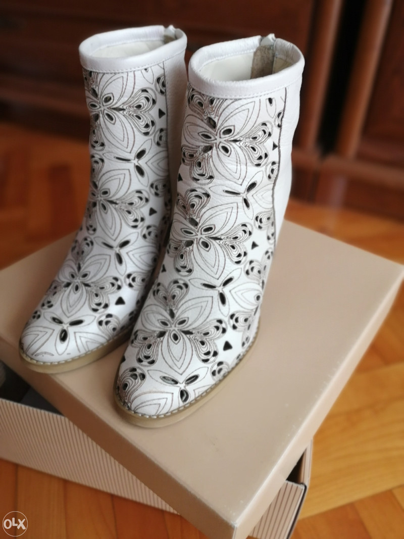 Cizme zenske ljetnje - Cipele i Gležnjače - OLX.ba