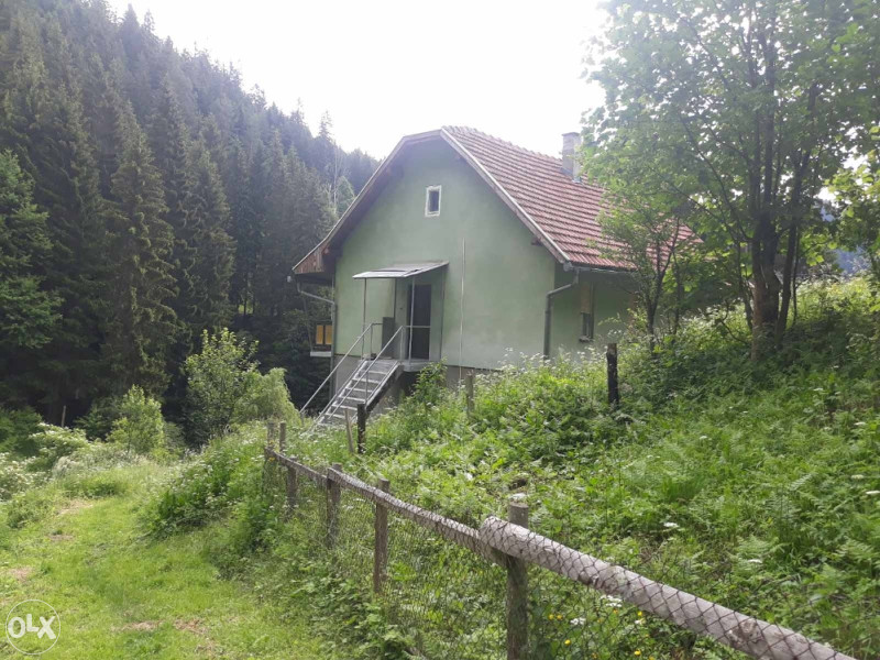 Vareš Majdan,kuća, okućnica i šuma - Kuće - OLX.ba