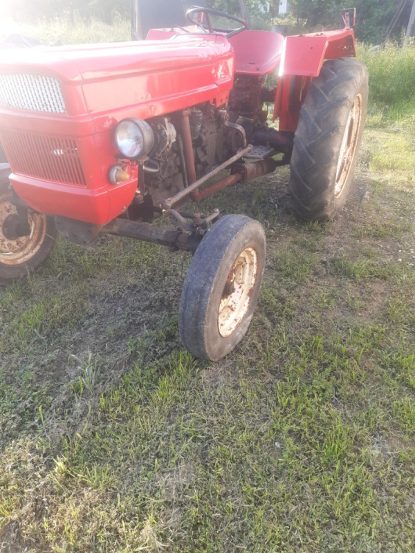 Traktor store 402 - Dijelovi - OLX.ba