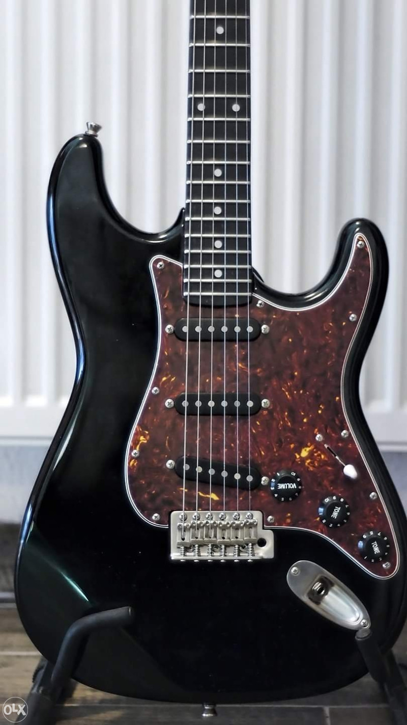 Fender Stratocaster Style - Električna gitara - OLX.ba
