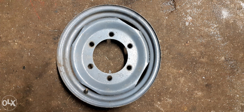 Felga za prikolicu 16 coli - Gume i felge za traktore - OLX.ba