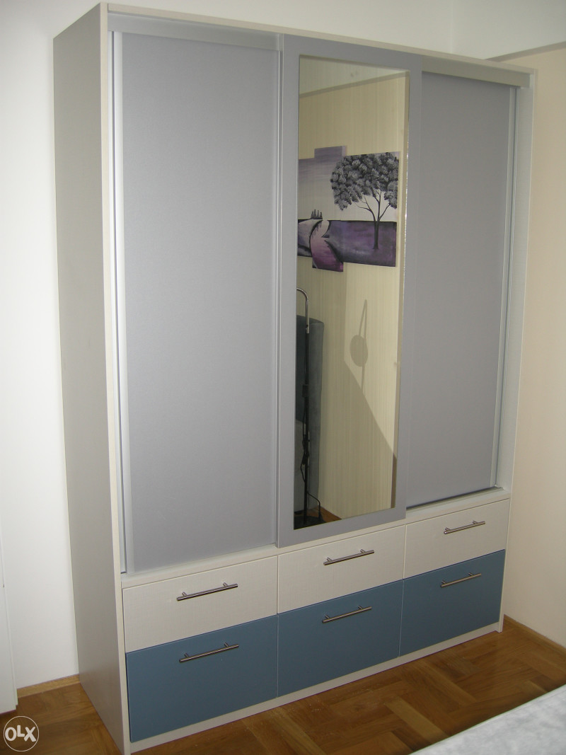 Ormari i americki plakari - Plakari - OLX.ba