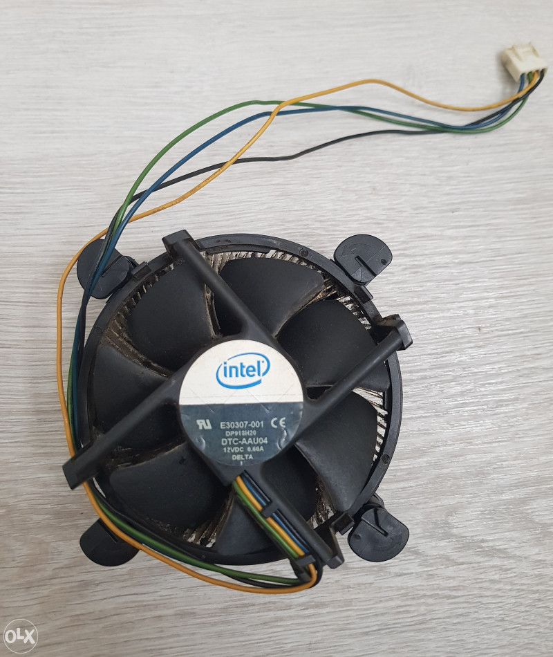 Procesor Intel Core 2 Quad Q8200 socket 775 CPU - Procesori - OLX.ba