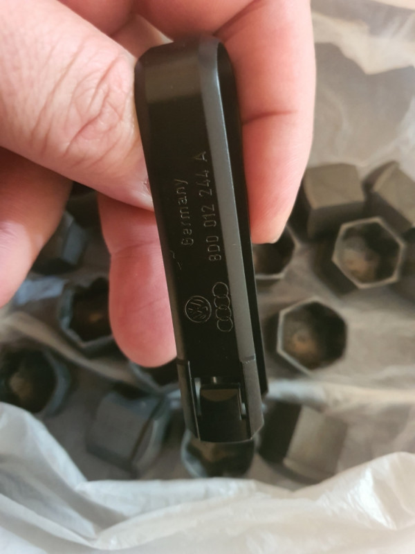 Cepovi za sarafe orginal vw za alu felge - Šarafi za felge - OLX.ba