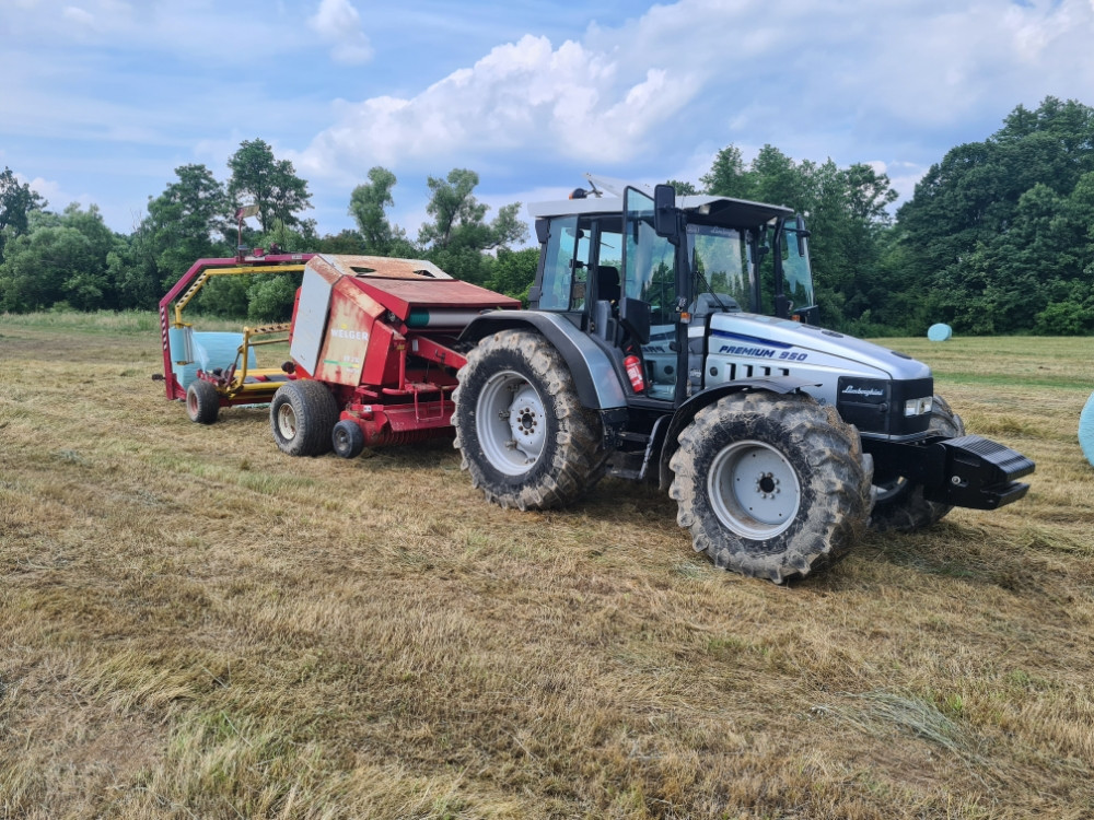 Rolo balirka Welger rp 200 sa omotacom - Balirke - OLX.ba