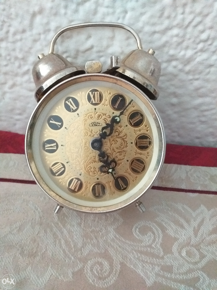 Stari sat ,mehanički na navijanje - Nakit i satovi - OLX.ba