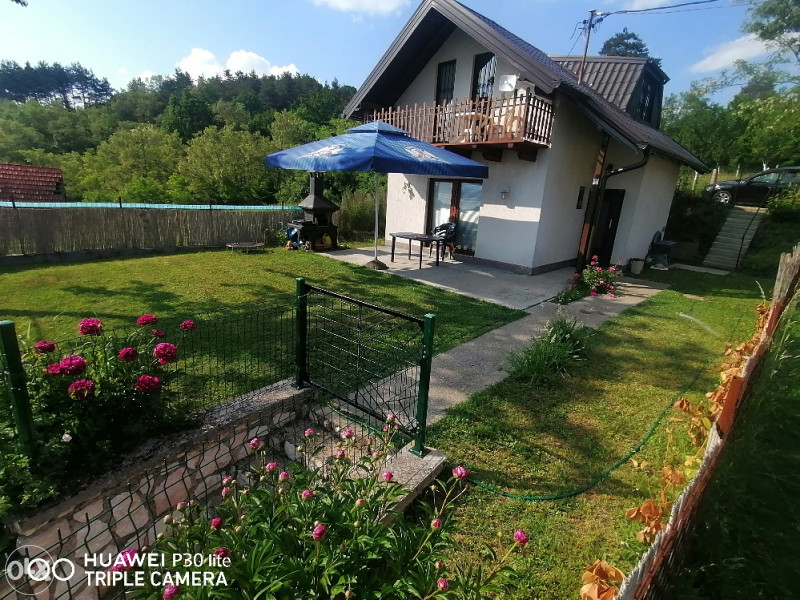 Vikendica Jezero Modrac - Vikendice - OLX.ba
