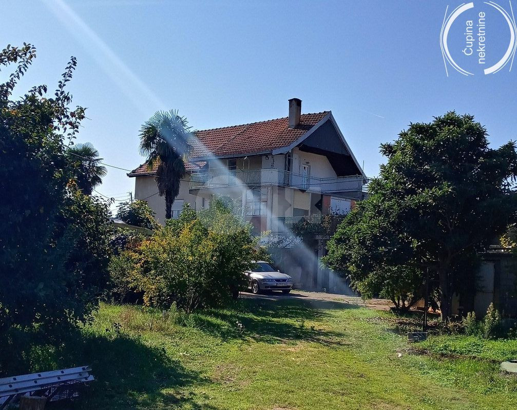 Povoljno se prodaje imanje, Struge, Čapljina - Kuće - OLX.ba