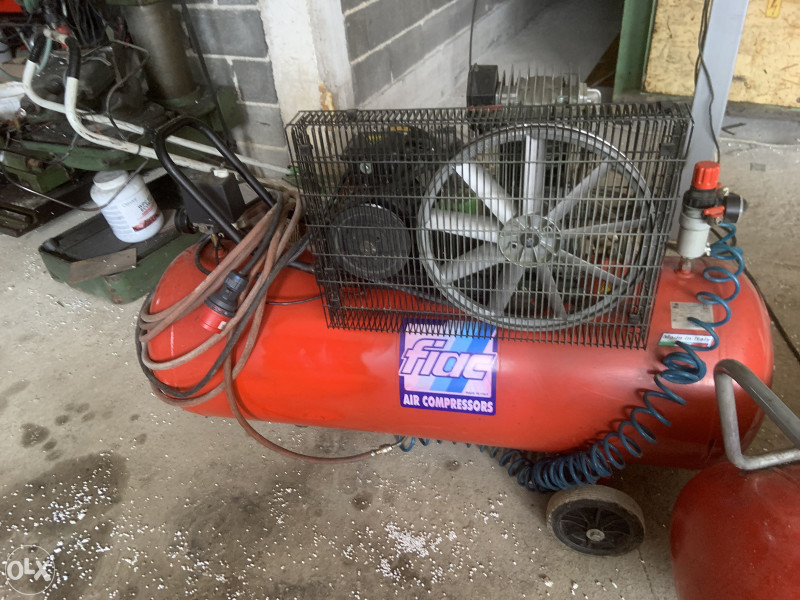 Fiac kompresor 200l 200 litara - Pumpe i kompresori - OLX.ba