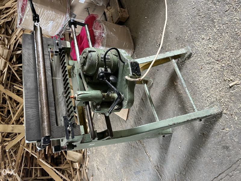 Cink spoj masina za kosnice lastin rep - Za obradu drveta - OLX.ba