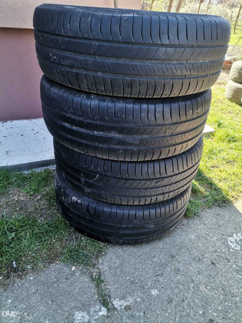 Gume za auto Michelin 205/60/16 - Gume - OLX.ba