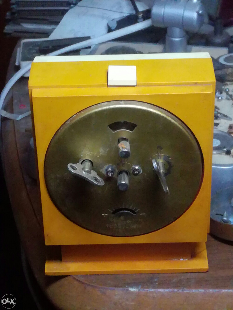 Veker Insa - Zidni i Stoni Satovi - OLX.ba