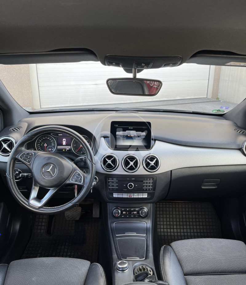 Mercedes-Benz B180,7 G-tronic FULL LED 31.000 km presao - Automobili ...