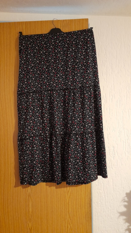 Zenske suknje - Suknje - OLX.ba