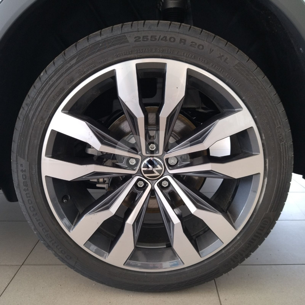 TIGUAN R-LINE PLUG IN 1.4 TSI DSG R LINE 245KS - Automobili - OLX.ba