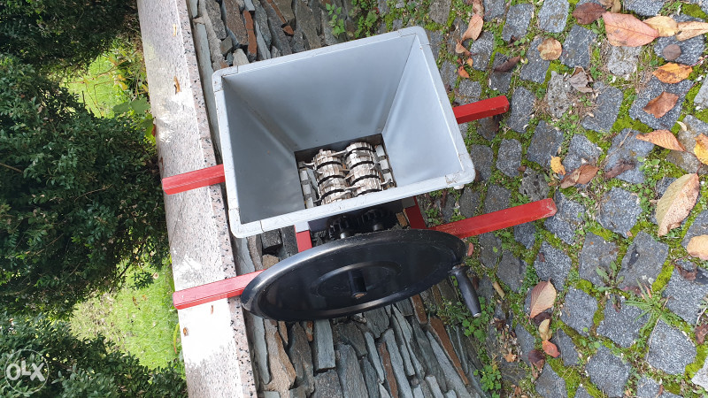 Mašina za mljevenje voća - Mlin za voće - Mlinovi, Krunjači i Prekrupači - OLX.ba