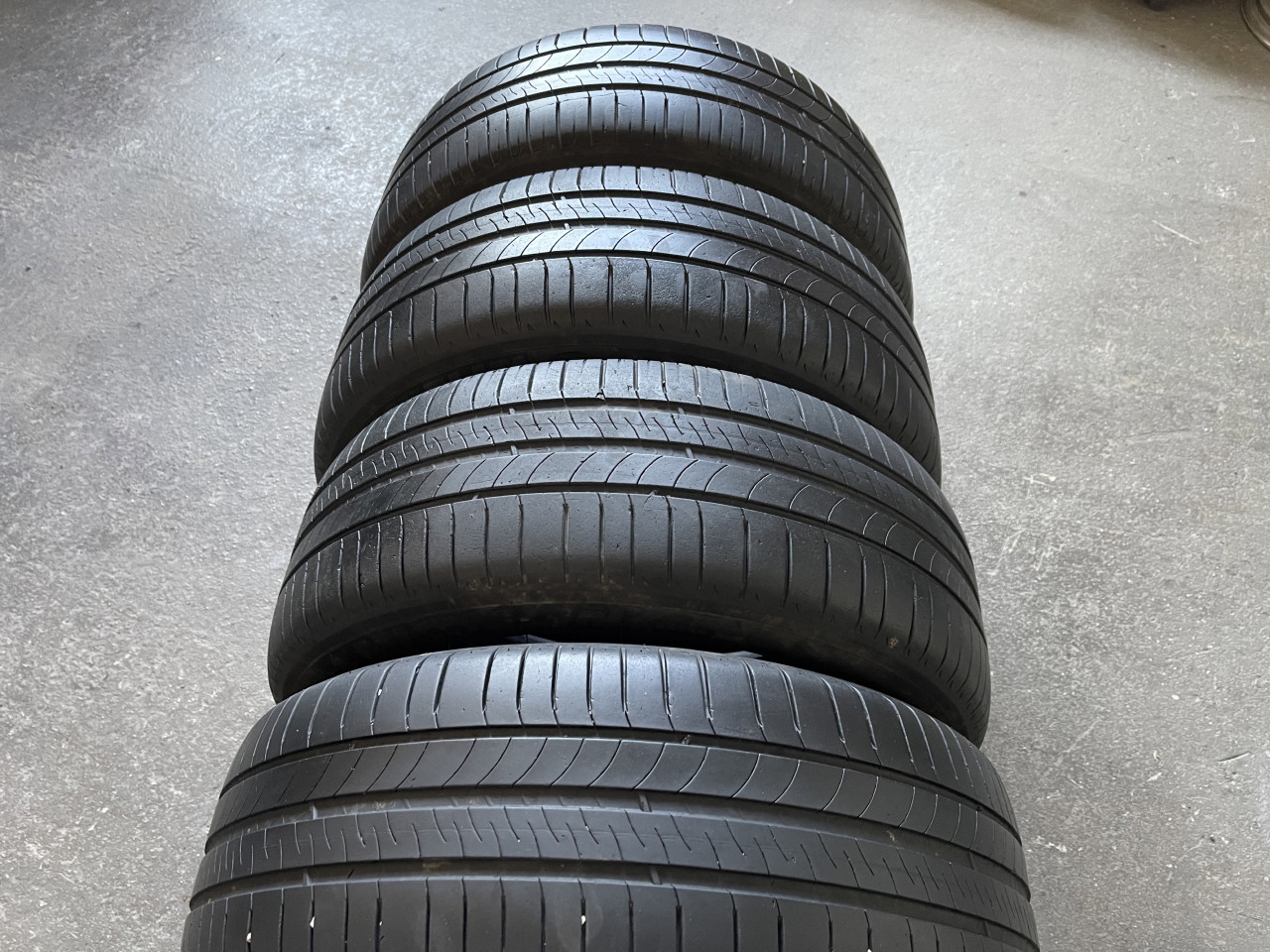 Ljetne Gume Michelin 205/55/R16 EnergySaver 205 55 16 - Gume - OLX.ba