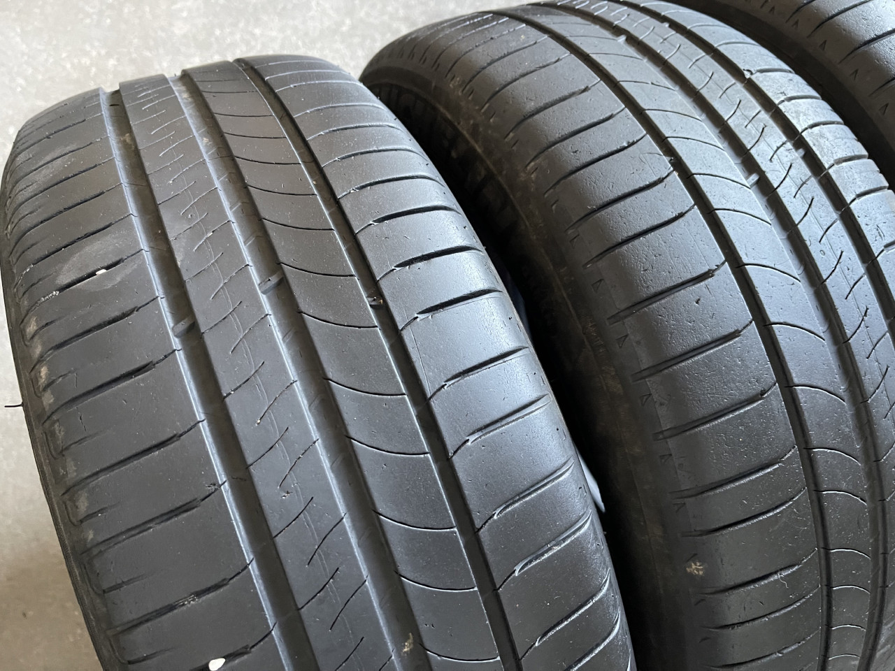 Ljetne Gume Michelin 205/55/R16 EnergySaver 205 55 16 - Gume - OLX.ba