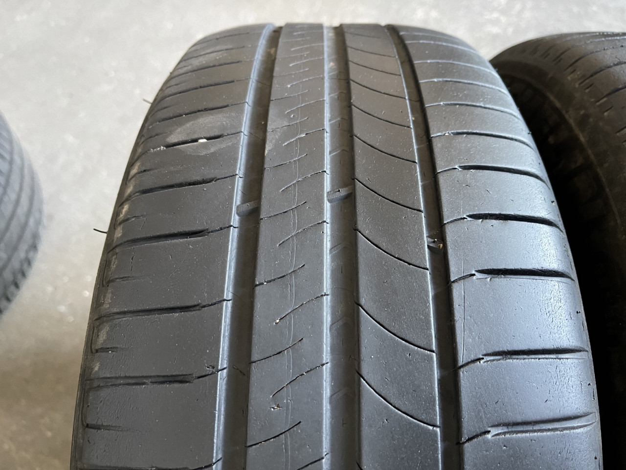 Ljetne Gume Michelin 205/55/R16 EnergySaver 205 55 16 - Gume - OLX.ba