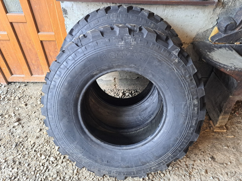 GUME MICHELIN ZA UNIMOG,UNIMAG 12,5-20 XL 16 PLATA NOVE - Gume - OLX.ba