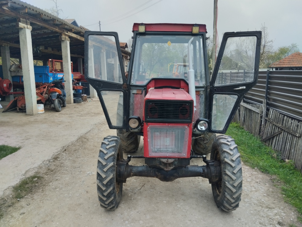 Traktor universal univerzal 64 konja - Traktori - OLX.ba