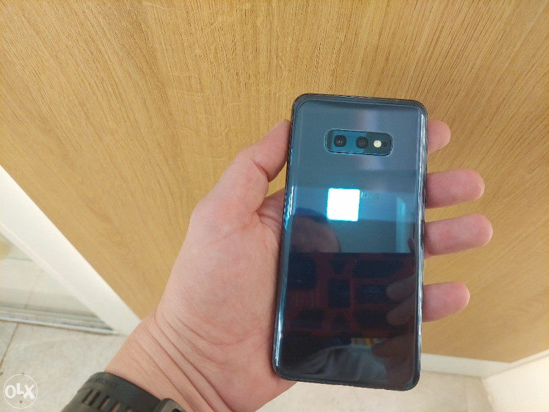 SAMSUNG GALAXY S10e 128/6!! TOP STANJE!! GARANCIJA!! - Mobiteli - OLX.ba