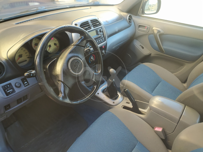 Toyota RAV 4 (4x4) 2.0 D-4D 85kW 2003.g RAV4 - Automobili - OLX.ba