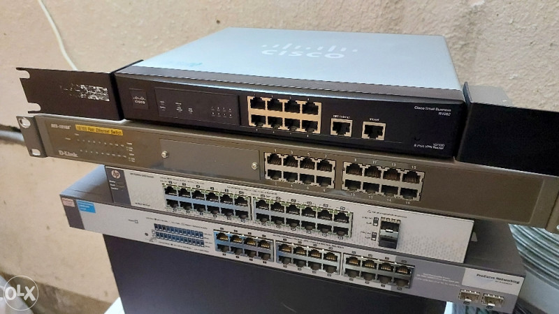 Switch HP D-link Cisco 4 KOMADA - Switch - OLX.ba
