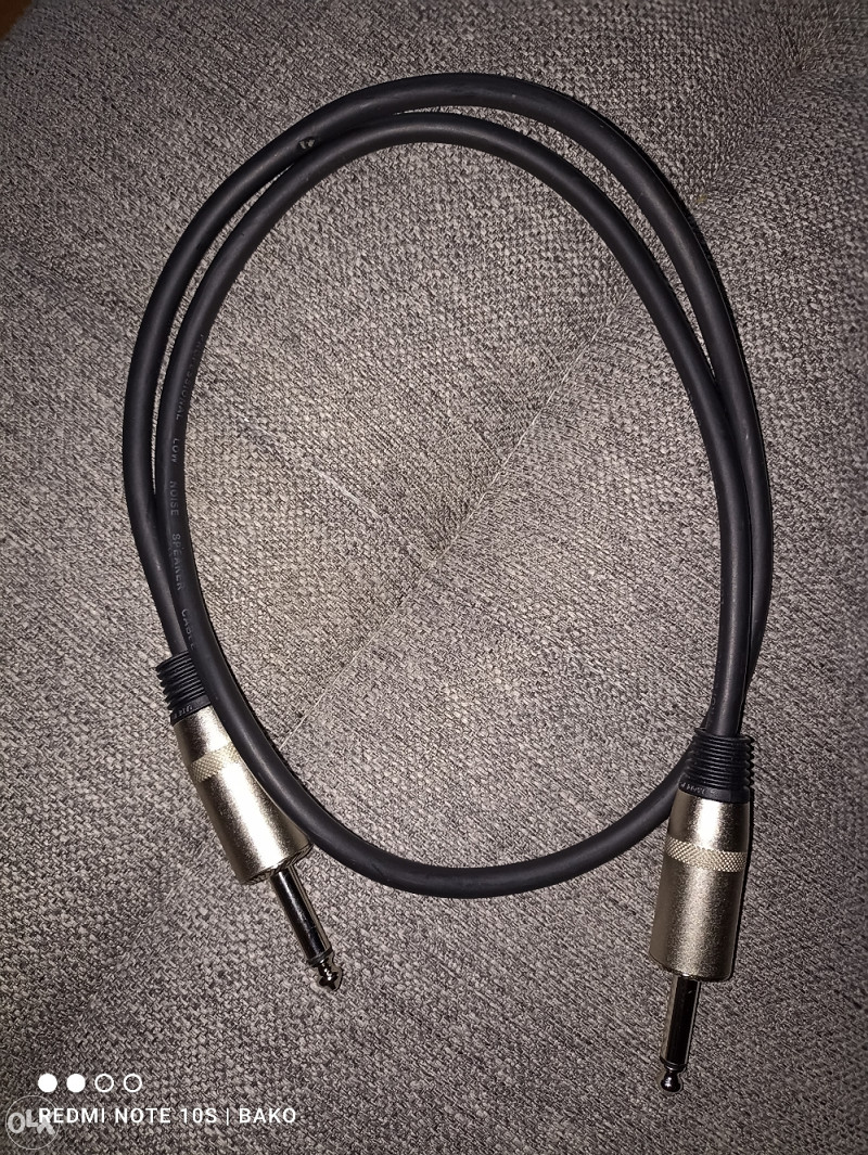 Gitarski kabal za box 1,5m, debeli - Kablovi i konektori - OLX.ba