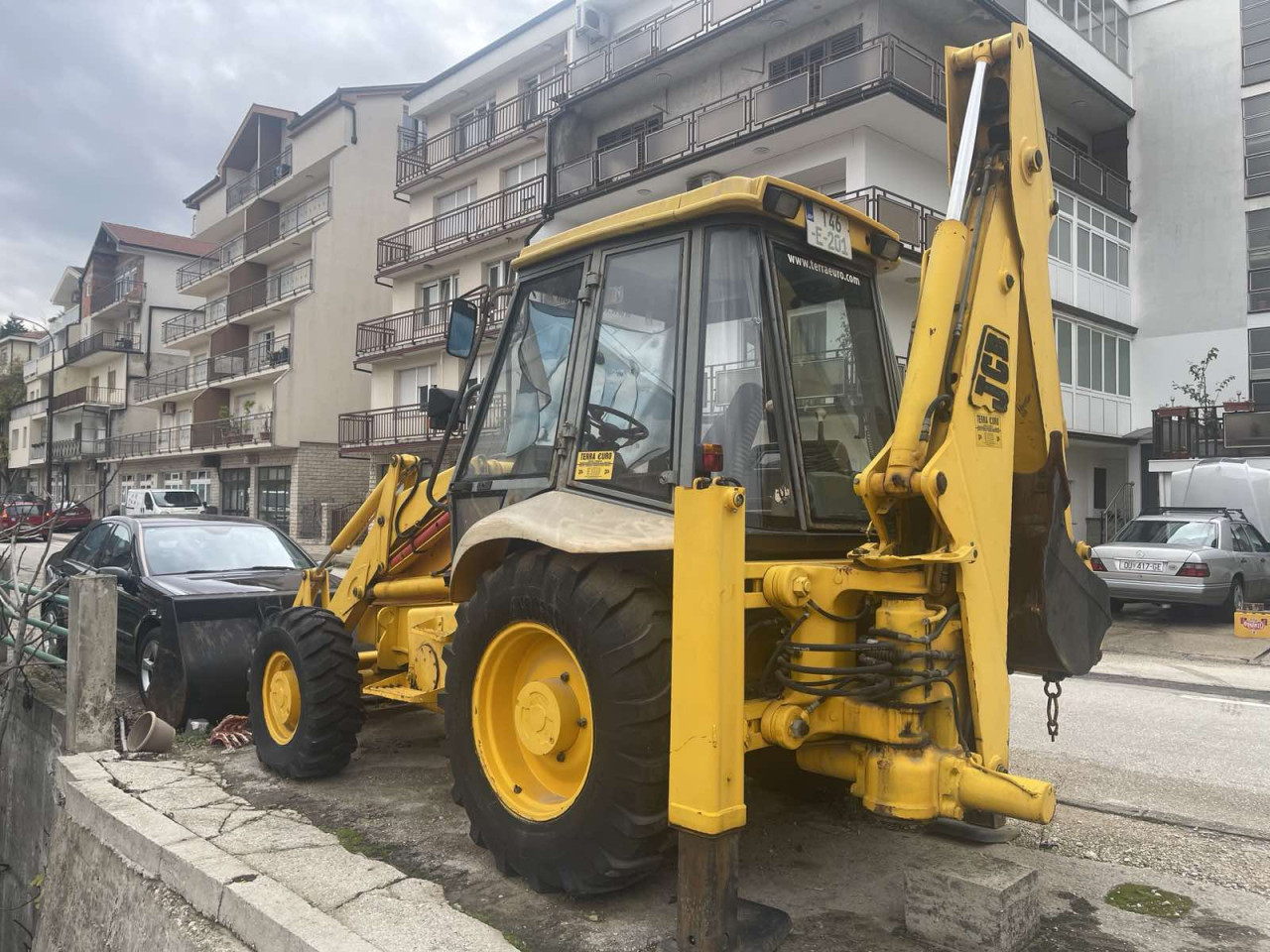 JCB 3CX 4X4 1996 GODINA - Utovarivači - OLX.ba
