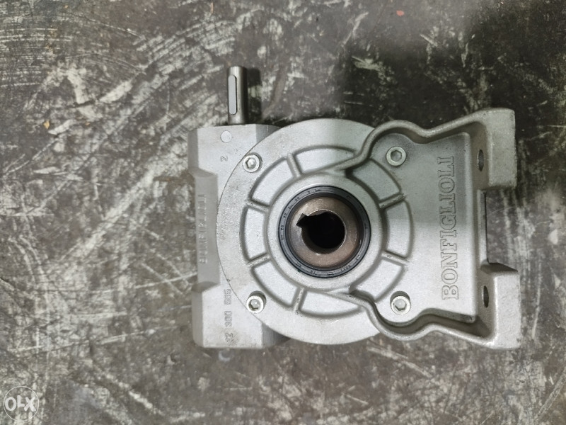 Elektro motor Reduktor - Elektromotori i agregati - OLX.ba