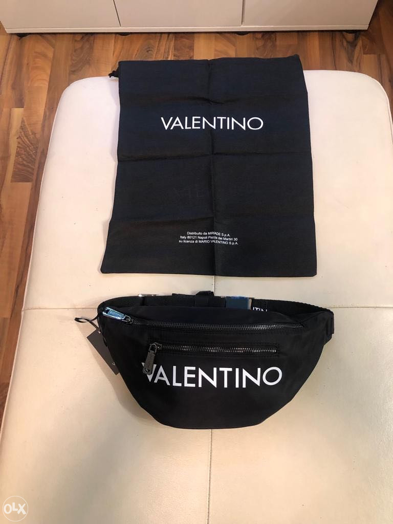 *VALENTINO* Torbica (bubreg) - Torbe - OLX.ba