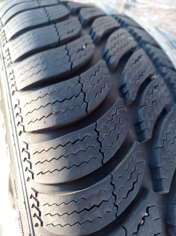 Auto gume 205/55/16 - Gume - OLX.ba