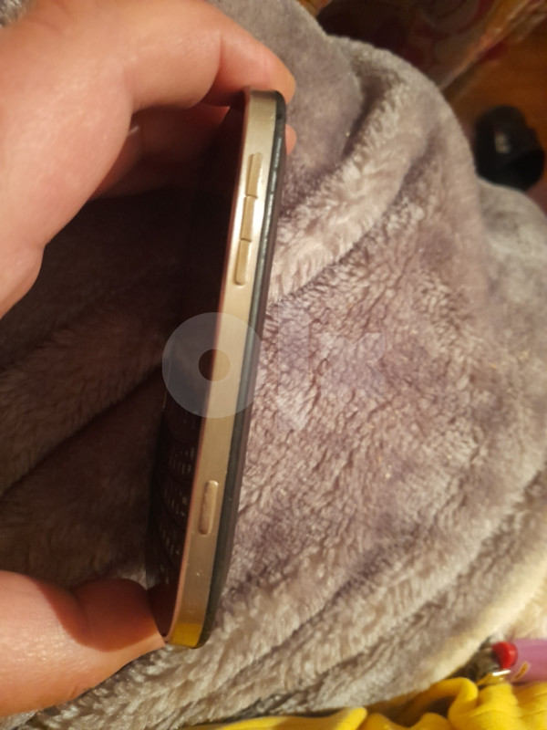 Blackberry 9900 za dijelove - Mobiteli u dijelovima - OLX.ba