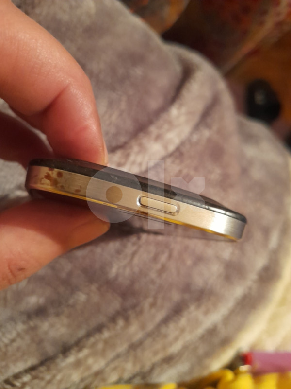 Blackberry 9900 za dijelove - Mobiteli u dijelovima - OLX.ba