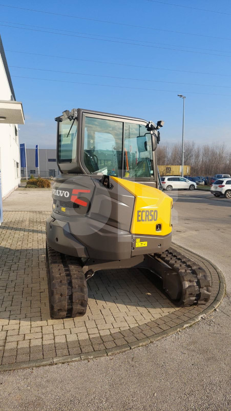 MINI BAGER VOLVO ECR50F (5 tona) - 062 979 147 - Bageri - OLX.ba