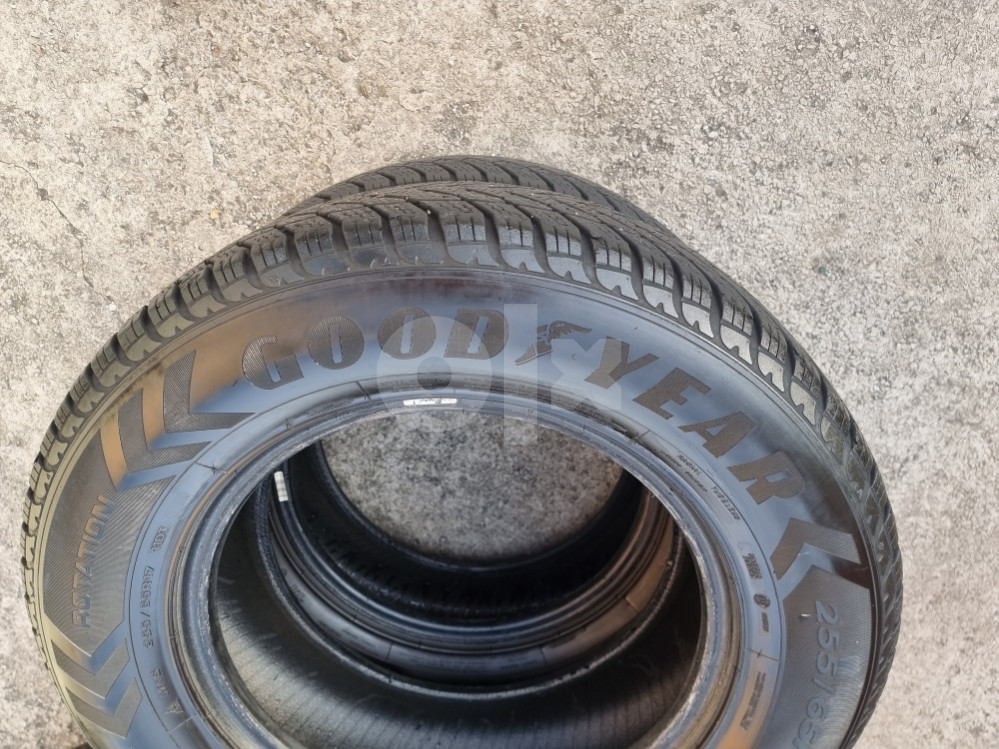 Zimske Gume GoodYear 255/55/17 R17 top stanje - Gume - OLX.ba