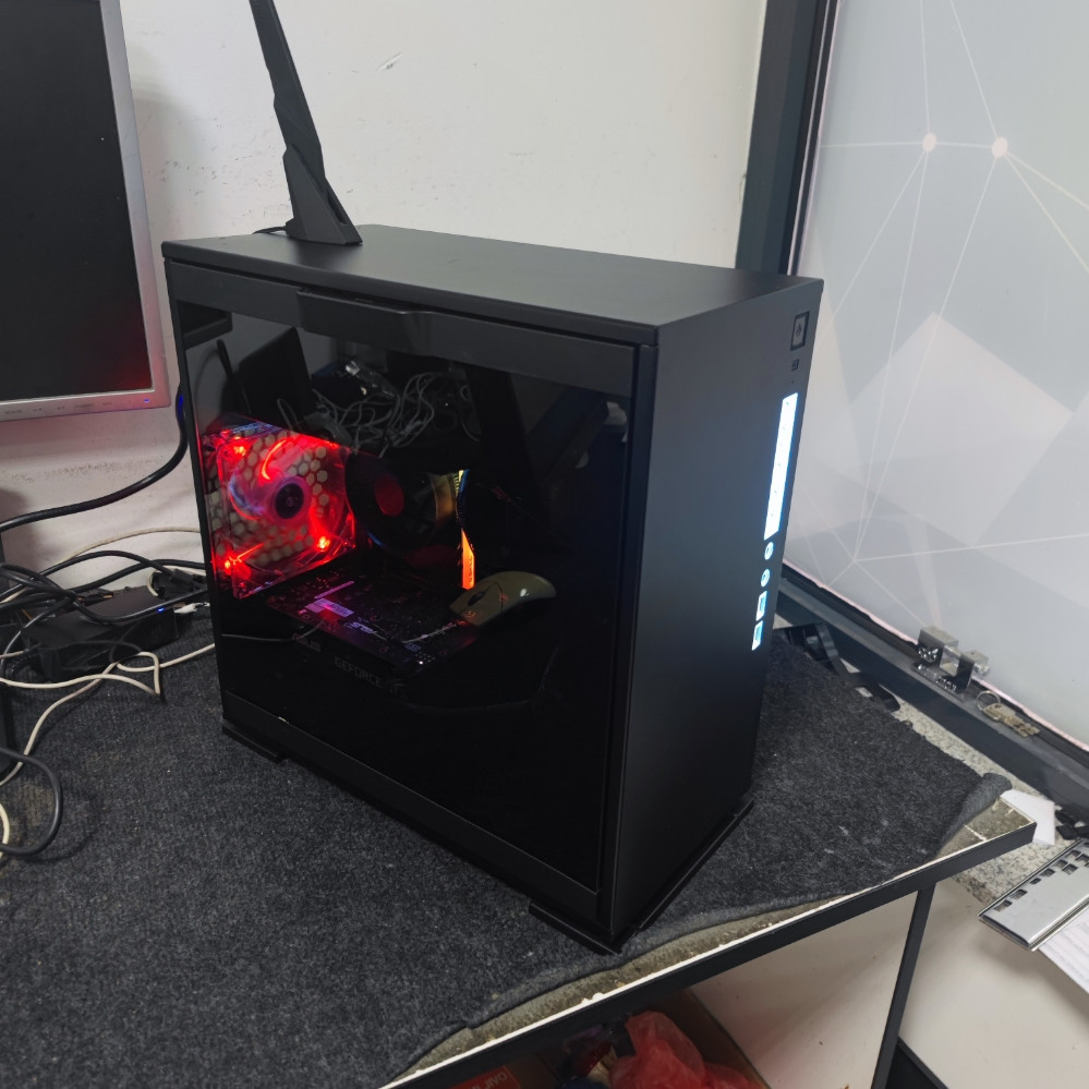 Gaming pc Erazer rgb i5-10gen+1660ti+16gb gskill rgb - Desktop Računari ...