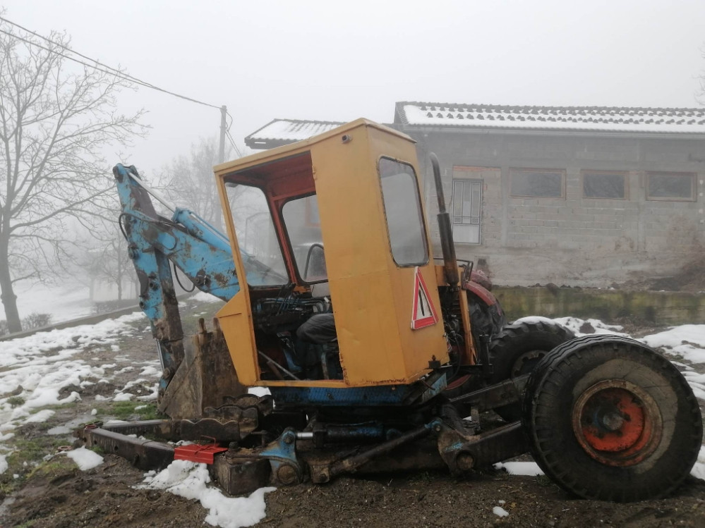 BAGER PAUK / ZABA - Bageri - OLX.ba