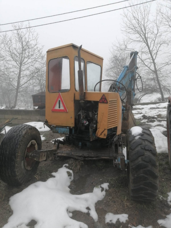 BAGER PAUK / ZABA - Bageri - OLX.ba