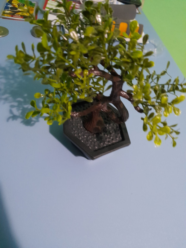 Ukrasno Bonsai Drvo - Umjetno bilje i cvijeće - OLX.ba