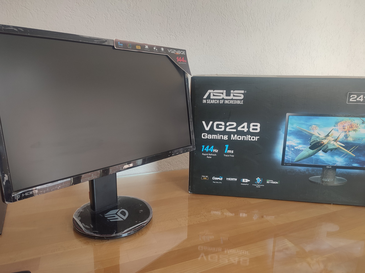 ASUS VG248QE Gaming Monitor 1ms 144Hz, 3D Vision Ready - Monitori - OLX.ba