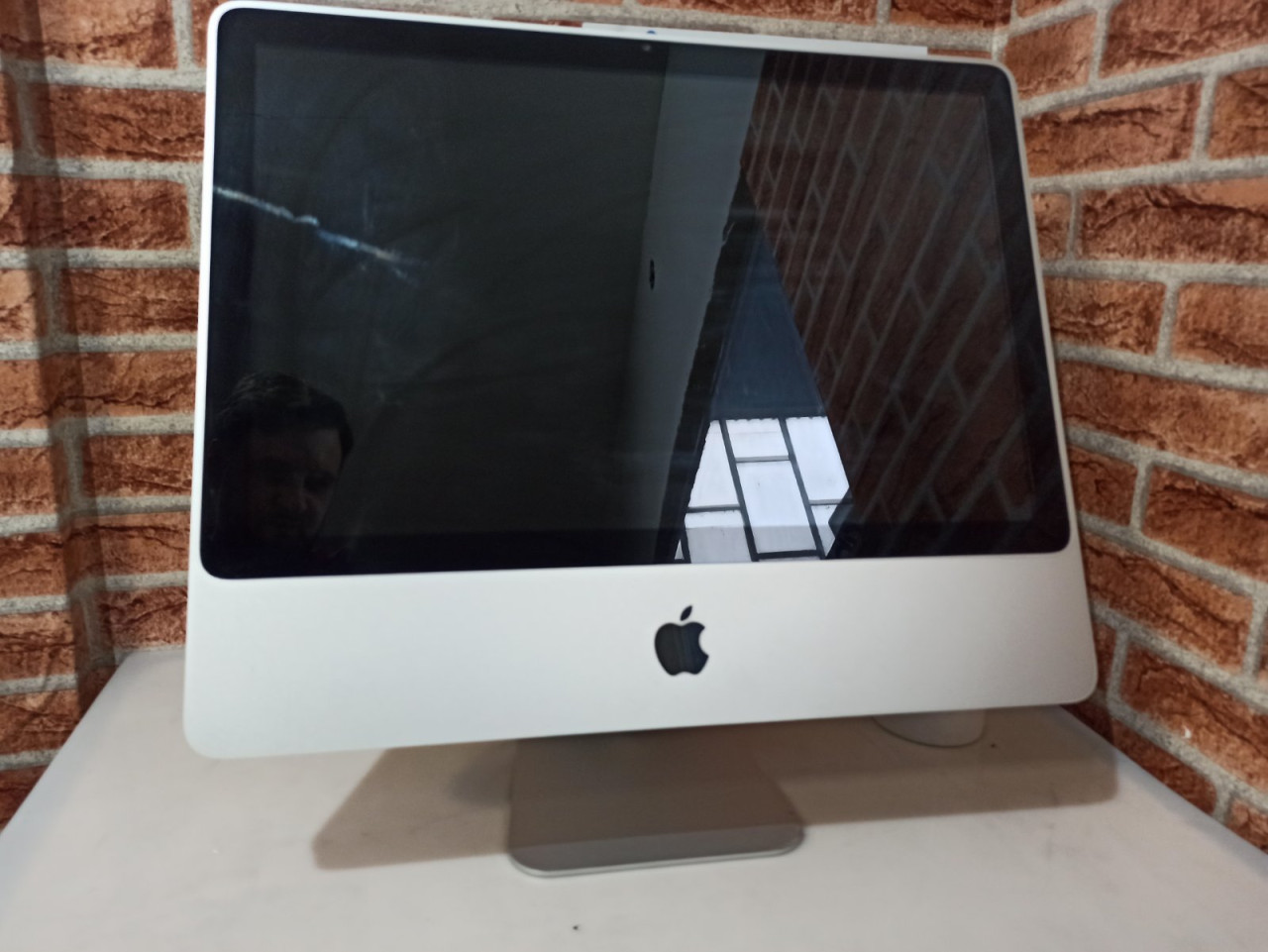 Apple iMac 20" Late 2010 Intel Core 2D 4GB 160GB HDD - Desktop Računari ...